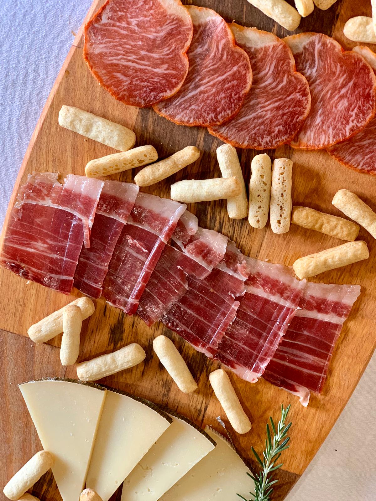 Tres consejos para picotear con ibéricos en la playa (o en la montaña ...